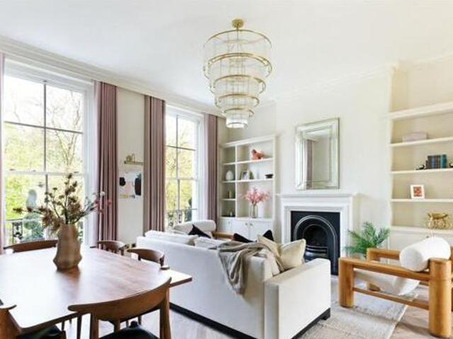3 Bedroom Apartment For Sale In London