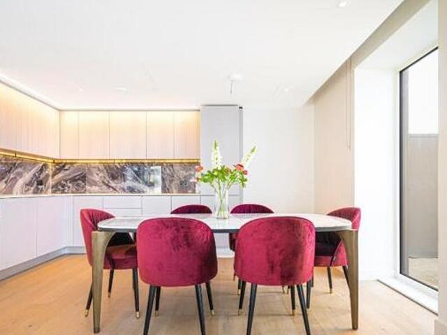3 Bedroom Apartment For Sale In London