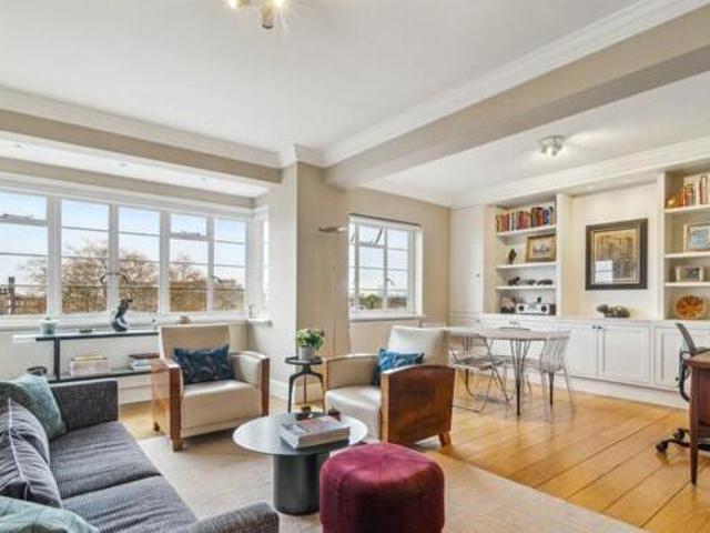 3 Bedroom Apartment For Sale In London
