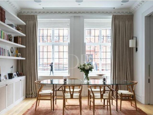 3 Bedroom Apartment For Sale In London