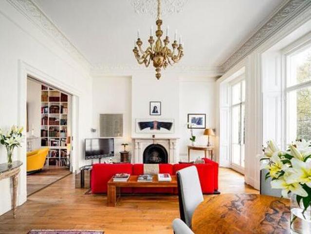 3 Bedroom Apartment For Sale In London