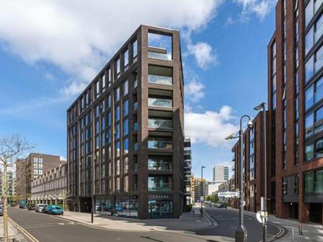 3 Bedroom Apartment For Sale In London