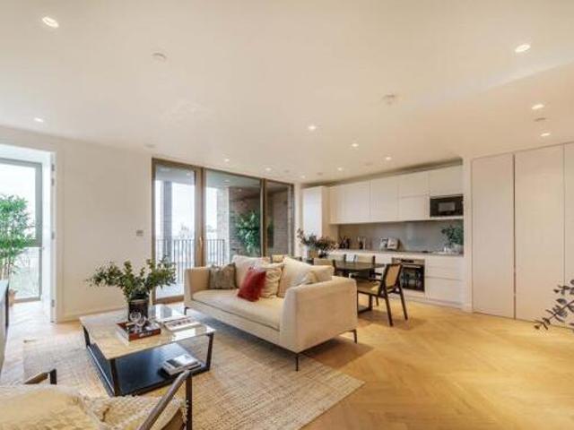 3 Bedroom Apartment For Sale In London