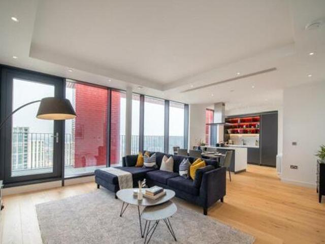 3 Bedroom Apartment For Sale In London City Island, London