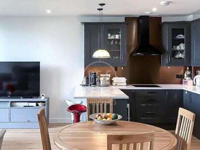 3 Bedroom Apartment For Sale In London Dock, London