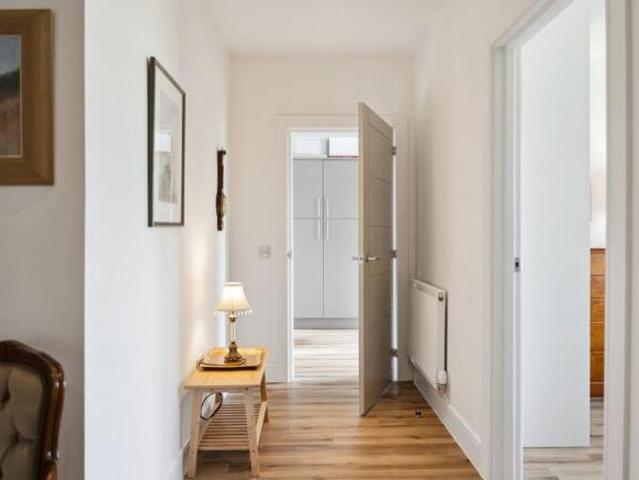 3 bedroom apartment for sale in Lovat Avenue, Bearsden, G61