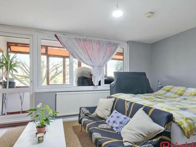3 Bedroom Apartment For Sale In Putney