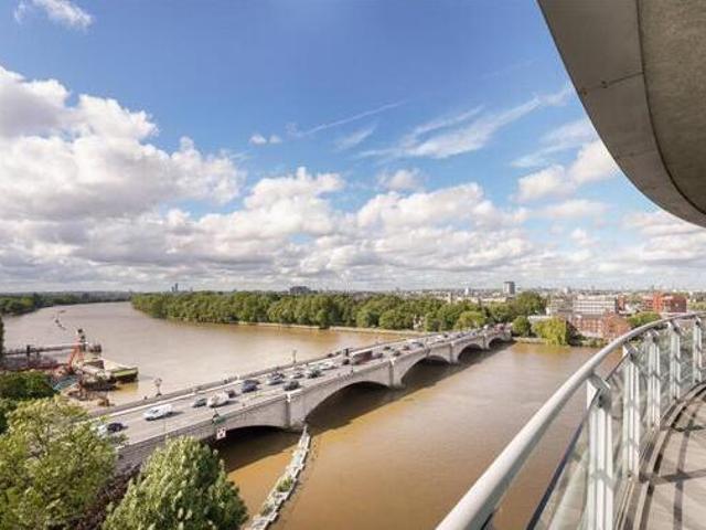 3 Bedroom Apartment For Sale In Putney, London