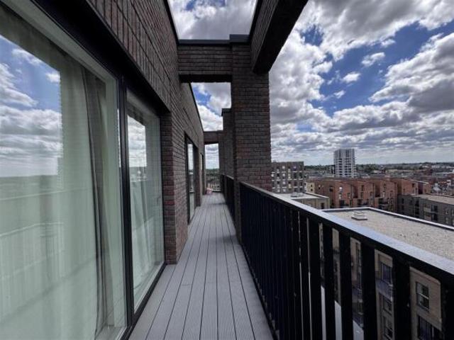 3 bedroom apartment for sale in Palmer Street, Reading, RG1