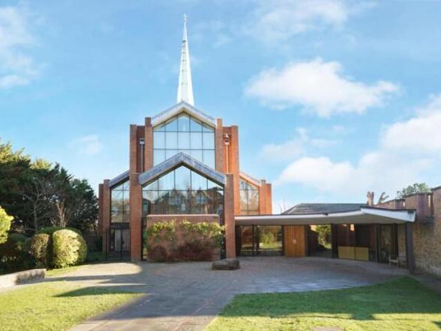 3 bedroom apartment for sale in Park Hall Road, Dulwich, London, SE21