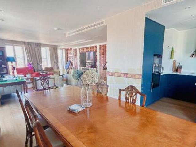 3 Bedroom Apartment For Sale In Phoenix Place, Mount Pleasant