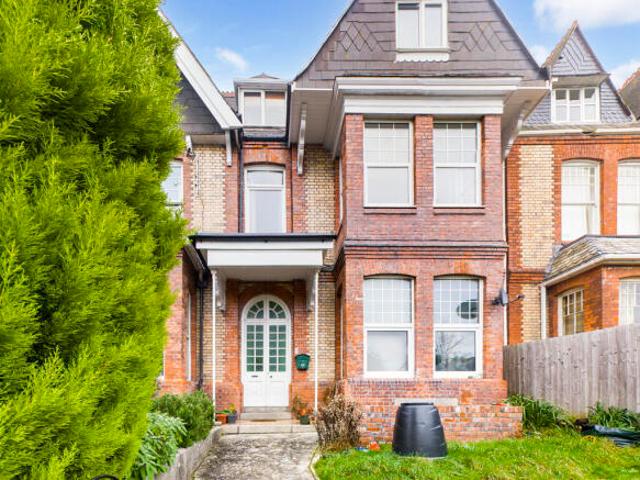 3 bedroom apartment for sale in Queens Gate Villas, Lipson, PL4