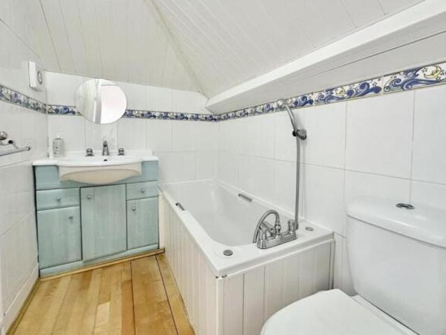 3 bedroom apartment for sale in Queens Park South Drive, Queens Park, Bournemouth, BH8