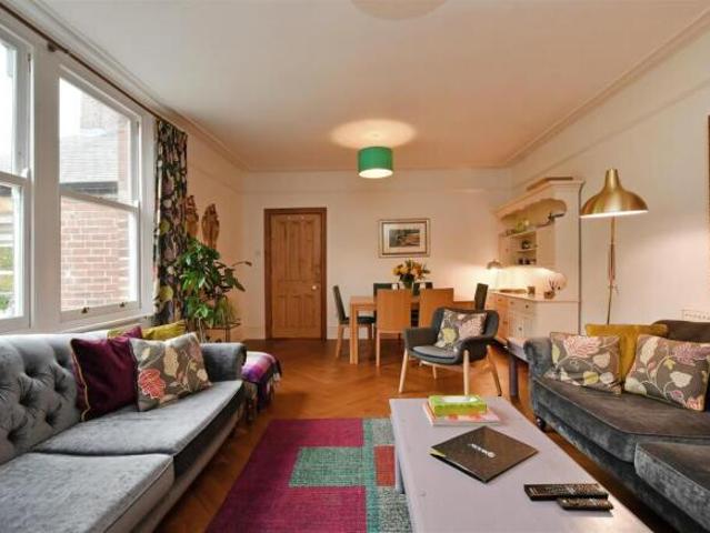 3 bedroom apartment for sale in Rustlings Road, Endcliffe Park, S11