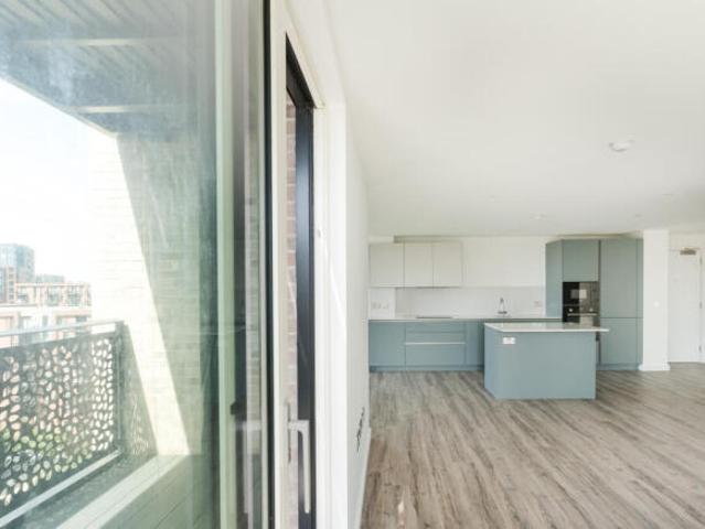3 bedroom apartment for sale in Railings, Middlewood Locks, M5
