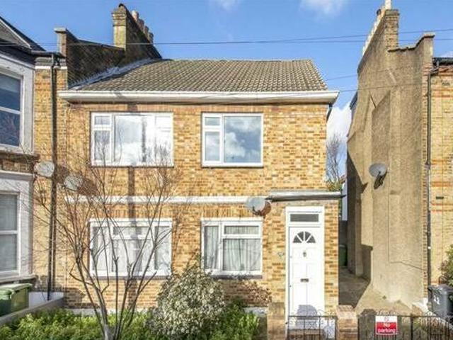 3 bedroom apartment for sale in Revelon Road Brockley SE4