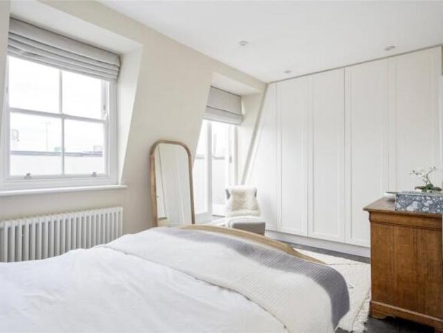3 bedroom apartment for sale in St Mark's Place, London, W11