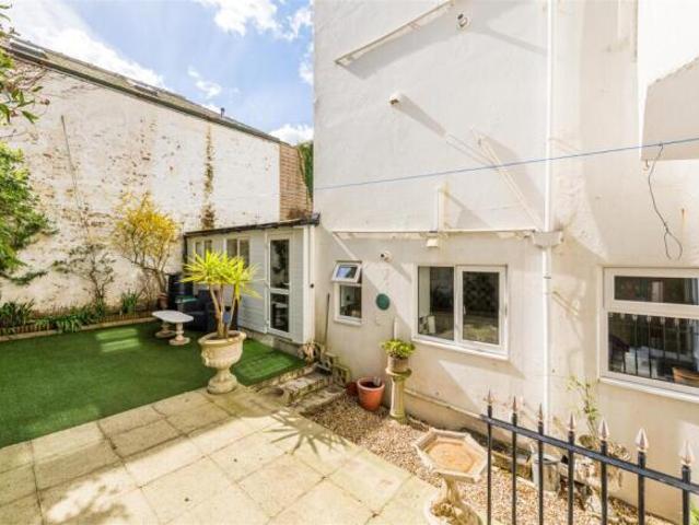 3 bedroom apartment for sale in St. Georges Terrace, Brighton, BN2
