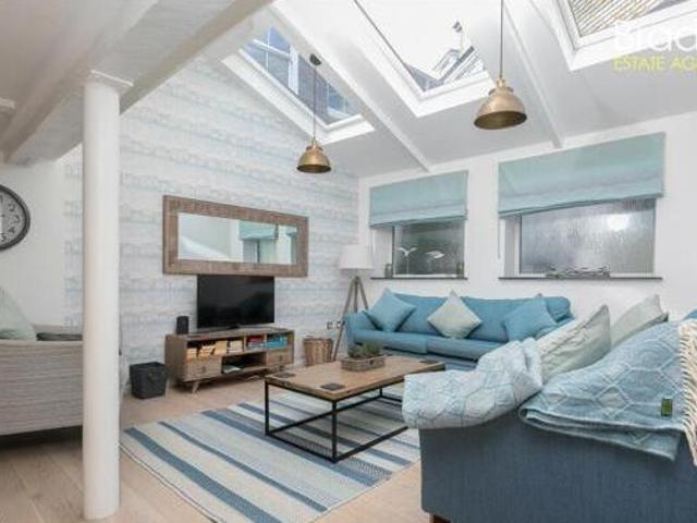 3 Bedroom Apartment For Sale In St. Ives