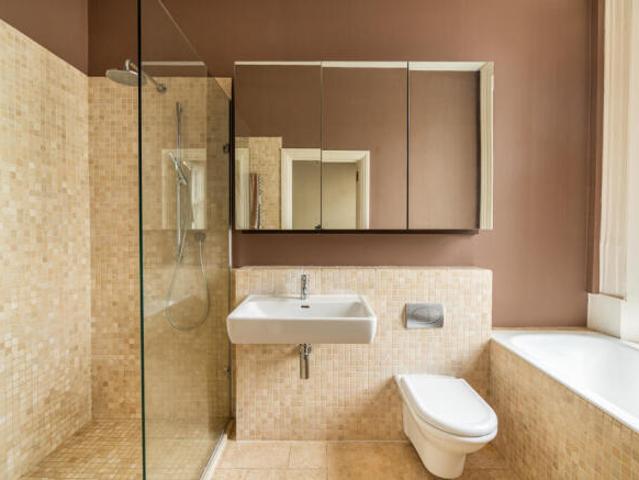 3 bedroom apartment for sale in Strathearn Place, Hyde Park, London, W2