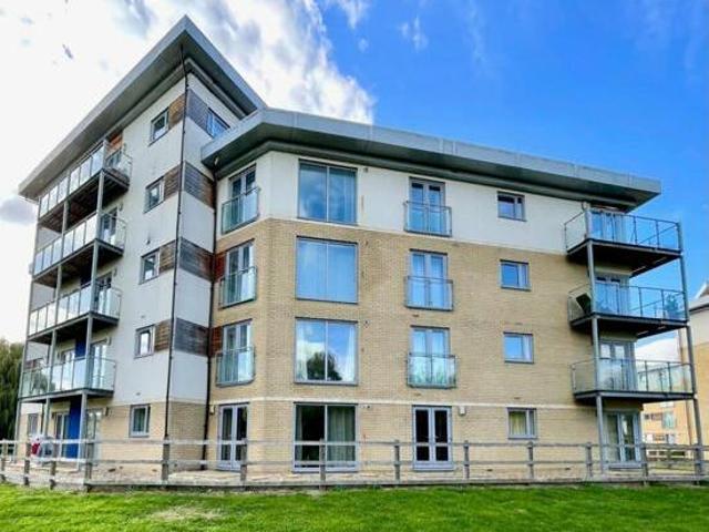 3 Bedroom Apartment For Sale In Stukeley Meadows, Huntingdon