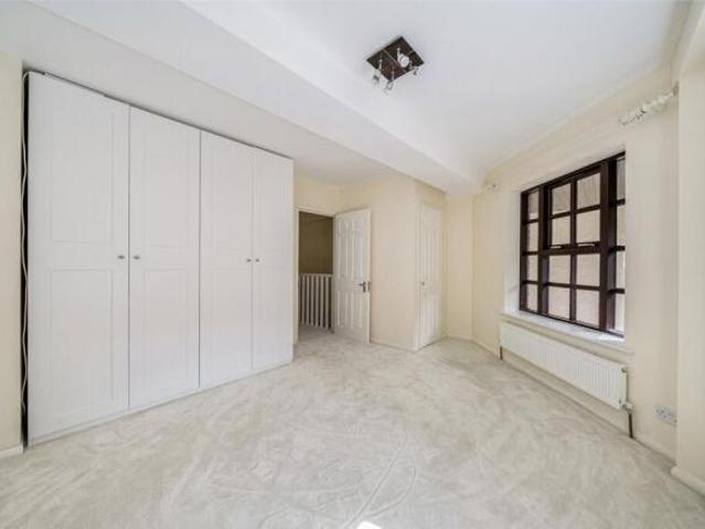 3 bedroom apartment for sale in Swedish Quays, Rope Street, Surrey Docks SE16