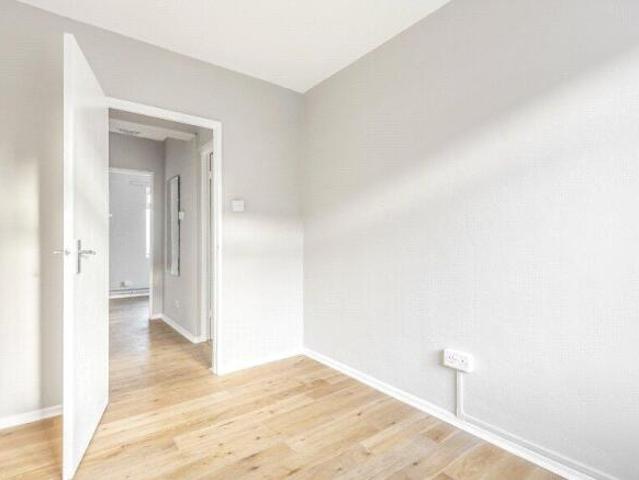 3 bedroom apartment for sale in Sydenham Hill, London, SE23