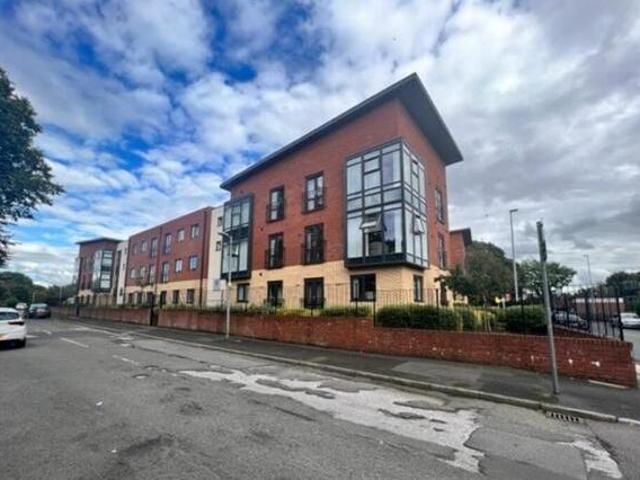 3 Bedroom Apartment For Sale In Salford
