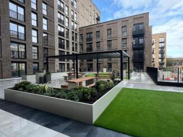 3 bedroom apartment for sale in Salford, M5