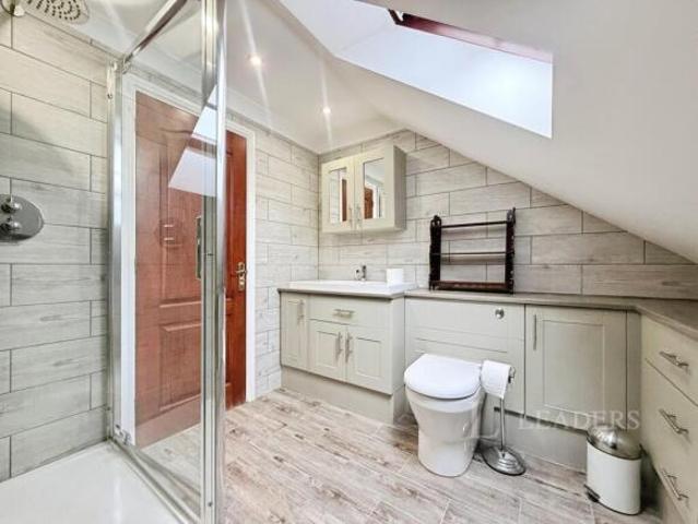 3 bedroom apartment for sale in Shakespeare Road, Bedford, Bedfordshire, MK40