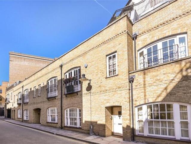 3 bedroom apartment for sale in Shillibeer Place, London, W1H