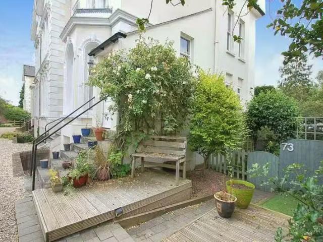 3 bedroom apartment for sale in Shurdington Road, Cheltenham.