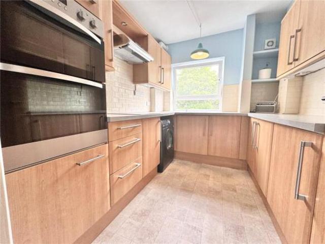 3 bedroom apartment for sale in The Avenue, Poole, Dorset, BH13