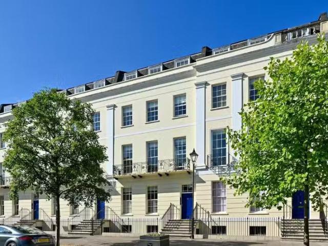3 bedroom apartment for sale in The Broad Walk, Imperial Squar.