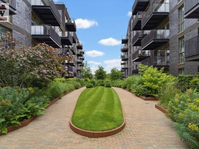 3 bedroom apartment for sale in The Brentford Project, Brentford, TW8