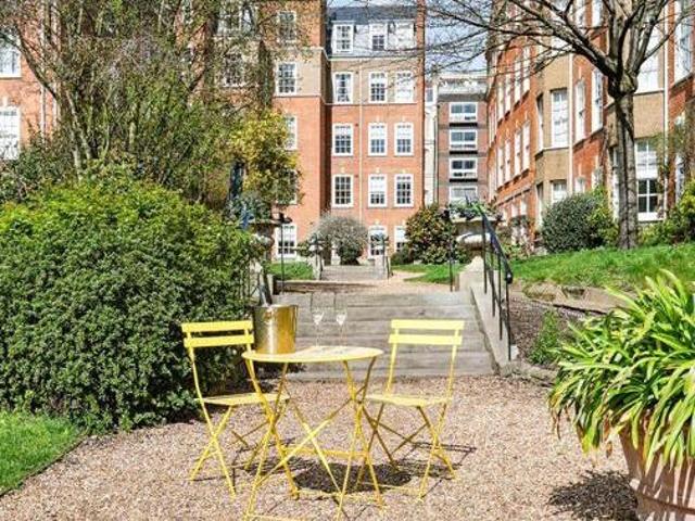 3 Bedroom Apartment For Sale In The Little Boltons, London