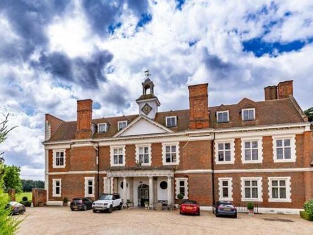 3 Bedroom Apartment For Sale In Theydon Mount