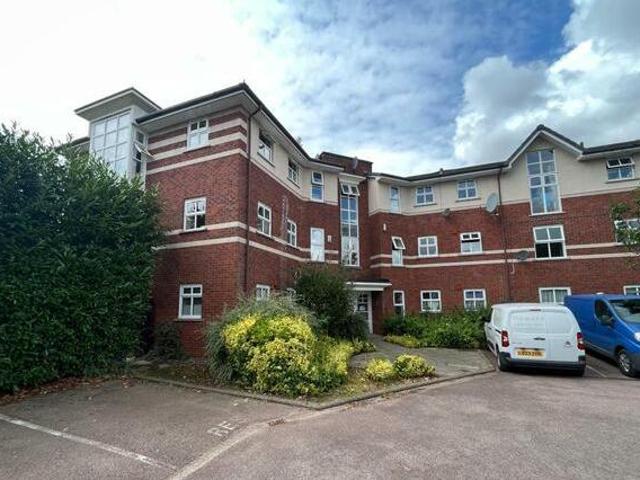 3 Bedroom Apartment For Sale In Trinity Riverside, Salford