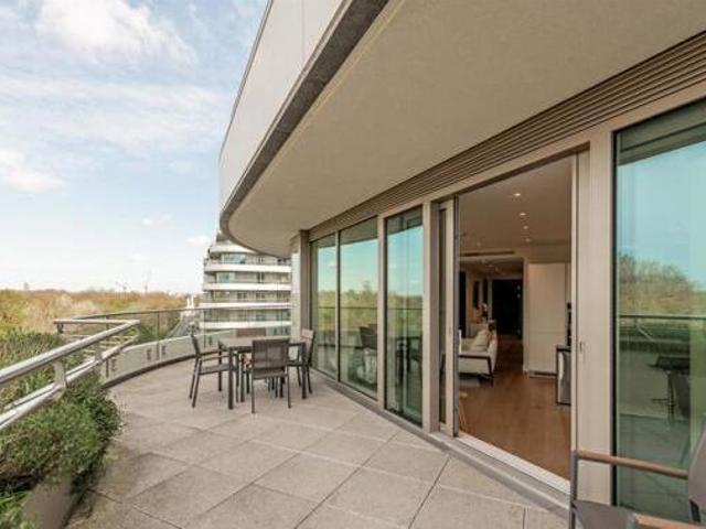 3 Bedroom Apartment For Sale In Vista Chelsea Bridge, London
