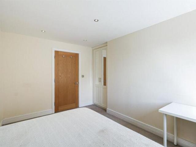 3 bedroom apartment for sale in Wards Wharf Approach, Pontoon Dock, E16