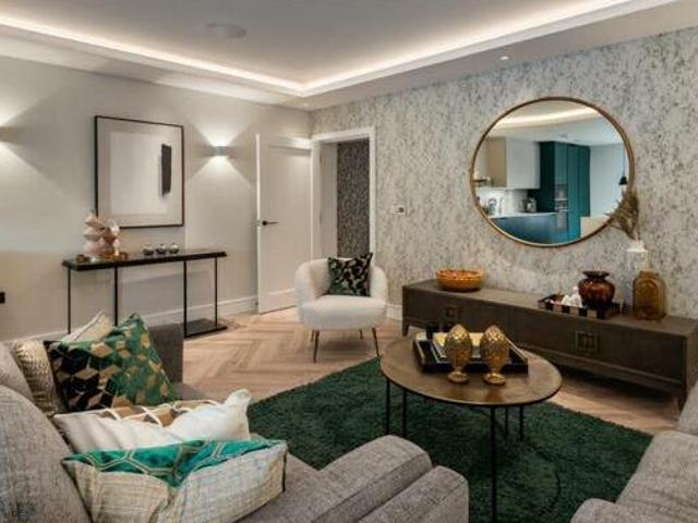 3 Bedroom Apartment For Sale In Warwick House, 397 Cockfosters Road