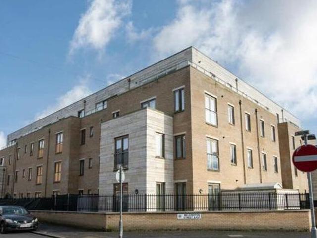 3 Bedroom Apartment For Sale In Wellington Street East