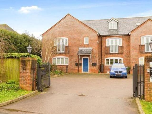3 Bedroom Apartment For Sale In Winslow