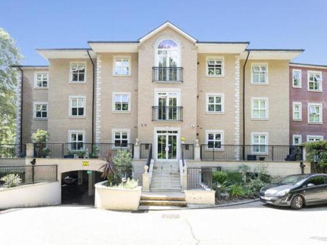 3 Bedroom Apartment For Sale In Woodford Green