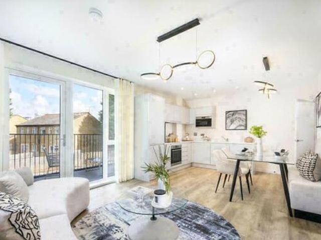 3 Bedroom Apartment For Sale In Woolwich