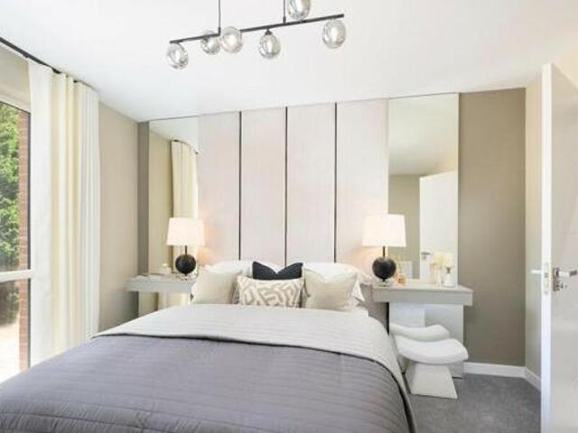 3 Bedroom Apartment For Sale In Woolwich
