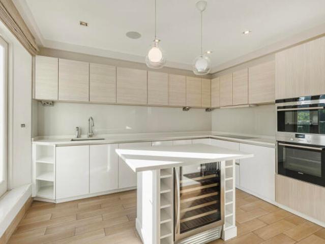 3 bedroom apartment for sale in 171 Queen's Gate, South Kensington, London, SW7