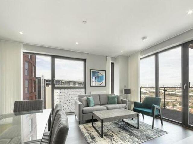 3 Bedroom Apartment For Sale In 1 Silvocea Way, London