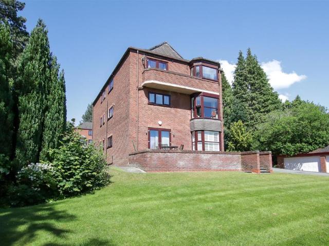 3 bedroom apartment for sale