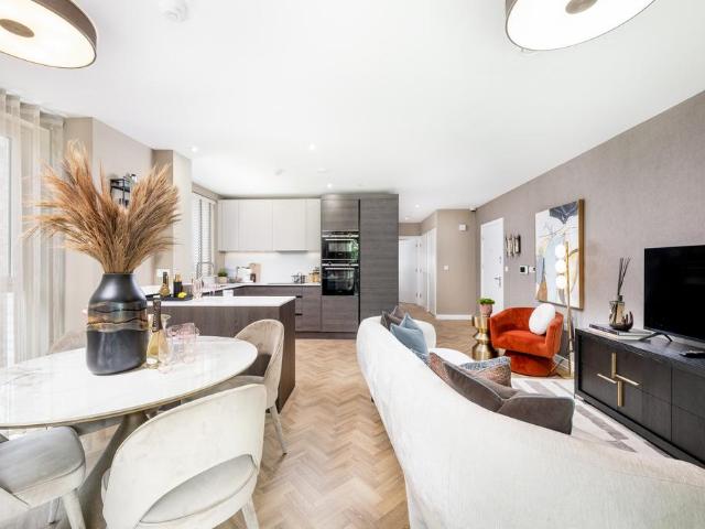 3 bedroom apartment for sale